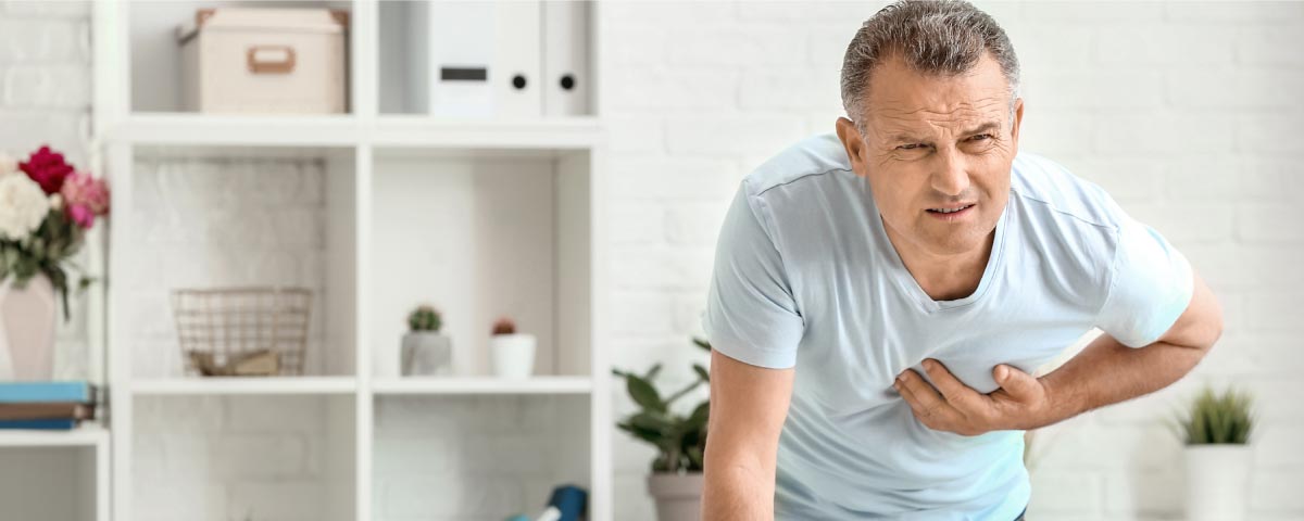 Heart attack symptoms in men to stay cautious of